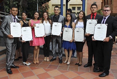 INFORMACIÓN SOBRE GRADOS - Universidad de Investigación y Desarrollo - UDI