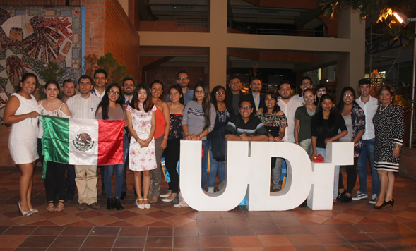 BIENVENIDA DE ESTUDIANTES EXTRANJEROS EN LA UDI - Universidad de ...